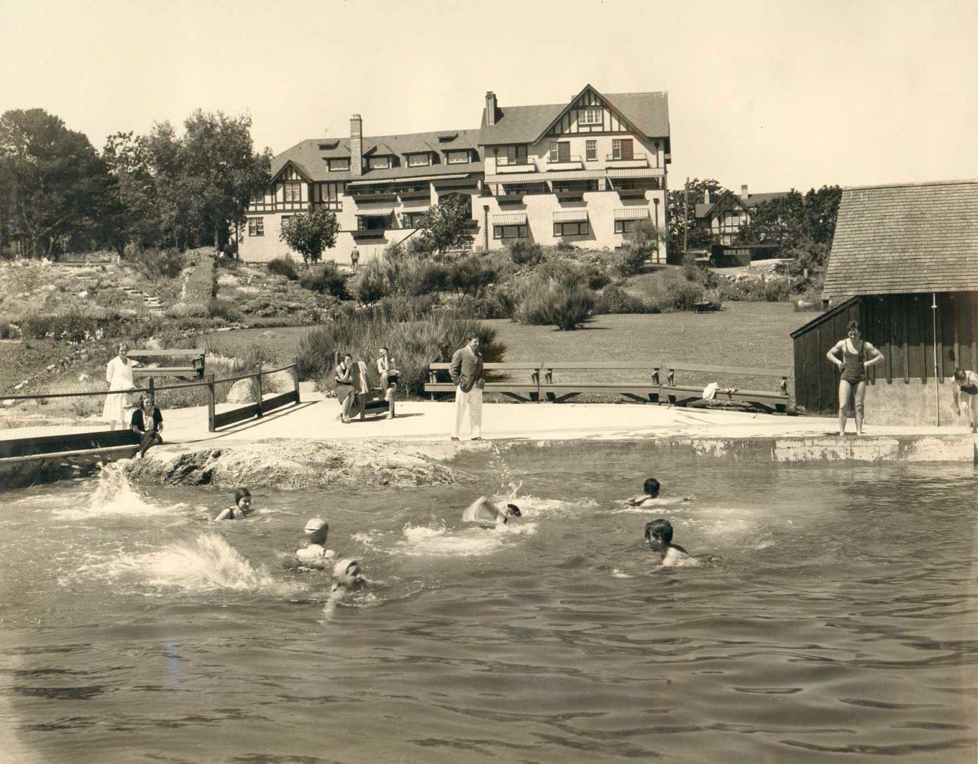 Destination: Oak Bay Beach Hotel • British Columbia Magazine